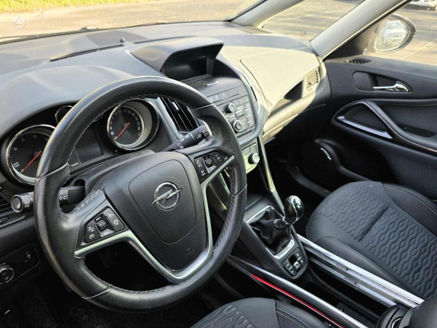 Brūns Opel Zafira Tourer 2013 Šauļi, ar dzinēja tilpumu 1.60 L un nobraukumu 276 tūkst. km par 2500 €, foto 11 vietnē AUTOMOTO.COM.LV