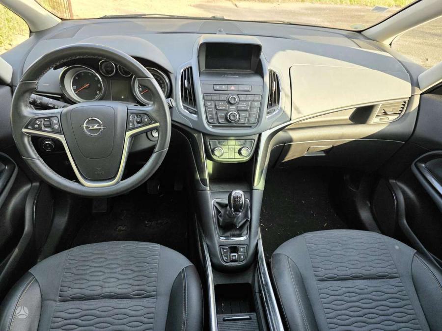 Brūns Opel Zafira Tourer 2013 Šauļi, ar dzinēja tilpumu 1.60 L un nobraukumu 276 tūkst. km par 2500 €, foto 17 vietnē AUTOMOTO.COM.LV