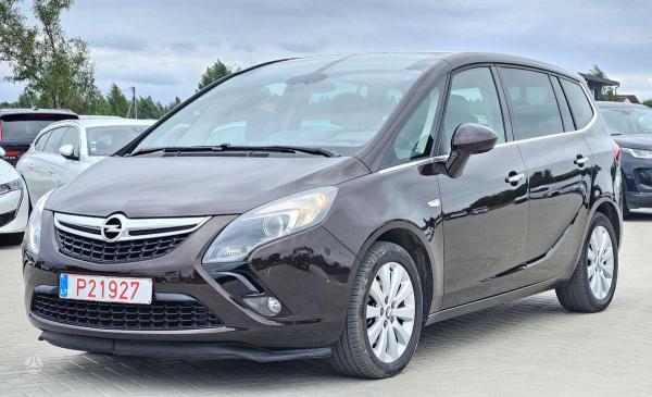 Brūns Opel Zafira Tourer 2013 Tauragė, ar dzinēja tilpumu 1.96 L un nobraukumu 147 tūkst. km par 5300 €, foto 1 vietnē AUTOMOTO.COM.LV