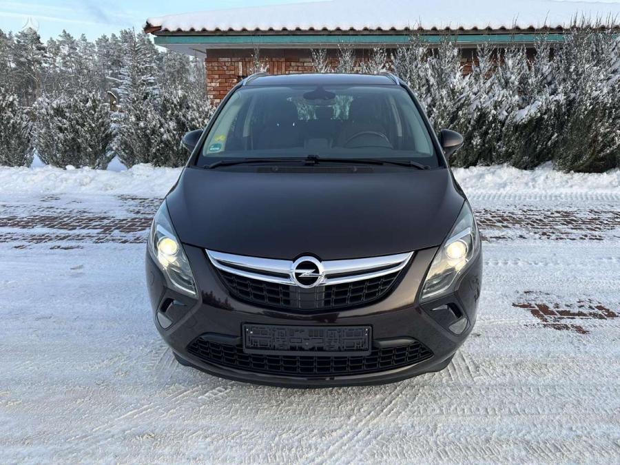 Brūns Opel Zafira Tourer 2014 Alīta, ar dzinēja tilpumu 1.96 L un nobraukumu 278 tūkst. km par 6750 €, foto 2 vietnē AUTOMOTO.COM.LV