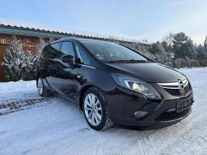 Brūns Opel Zafira Tourer 2014 Alīta, ar dzinēja tilpumu 1.96 L un nobraukumu 278 tūkst. km par 6750 €, foto 3 vietnē AUTOMOTO.COM.LV