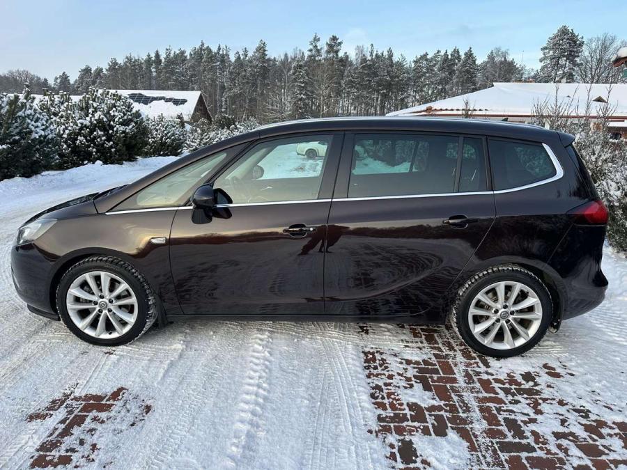 Brūns Opel Zafira Tourer 2014 Alīta, ar dzinēja tilpumu 1.96 L un nobraukumu 278 tūkst. km par 6750 €, foto 5 vietnē AUTOMOTO.COM.LV