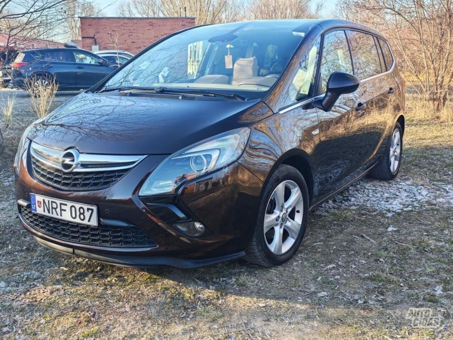 Brūns Opel Zafira Tourer 2014 Šauļi, ar dzinēja tilpumu 1.60 L un nobraukumu 160 tūkst. km par 6900 €, foto 1 vietnē AUTOMOTO.COM.LV