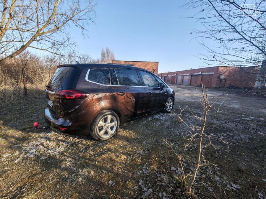 Brūns Opel Zafira Tourer 2014 Šauļi, ar dzinēja tilpumu 1.60 L un nobraukumu 160 tūkst. km par 6900 €, foto 4 vietnē AUTOMOTO.COM.LV