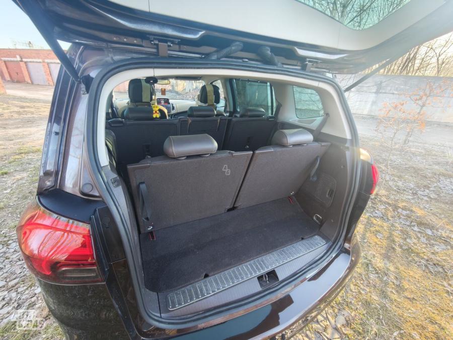 Brūns Opel Zafira Tourer 2014 Šauļi, ar dzinēja tilpumu 1.60 L un nobraukumu 160 tūkst. km par 6900 €, foto 6 vietnē AUTOMOTO.COM.LV