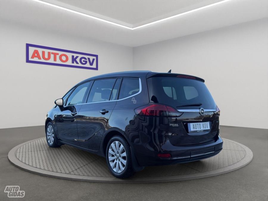 Brown Opel Zafira Tourer 2015 in Vilnius, with an engine capacity of 2.00 L and mileage of 276 thousand km for 7999 €, photo 3 on AUTOMOTO.COM.LV