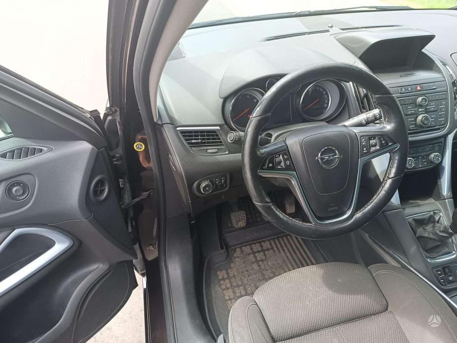 Коричневый Опель Zafira Tourer 2015 в Вильнюс, объемом двигателя 1.60 л и пробегом 211 тыс. км за 6200 €, фото 11 на AUTOMOTO.COM.LV