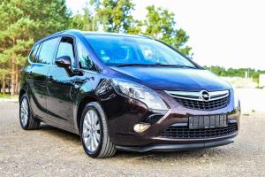 Brown Opel Zafira Tourer 2015 in Kretinga, with an engine capacity of 2.00 L and mileage of 263 thousand km for 6150 €, photo 5 on AUTOMOTO.COM.LV