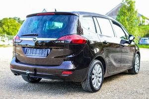Brown Opel Zafira Tourer 2015 in Kretinga, with an engine capacity of 2.00 L and mileage of 263 thousand km for 6150 €, photo 6 on AUTOMOTO.COM.LV