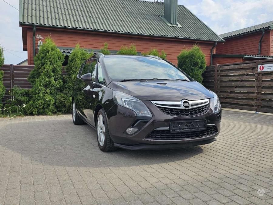 Коричневый Опель Zafira Tourer 2015 в Кретинга, объемом двигателя 1.60 л и пробегом 265 тыс. км за 5999 €, фото 4 на AUTOMOTO.COM.LV