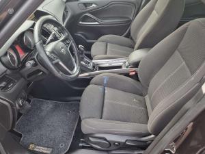 Brown Opel Zafira Tourer 2015 in Siauliai, with an engine capacity of 1.96 L and mileage of 197 thousand km for 4600 €, photo 18 on AUTOMOTO.COM.LV