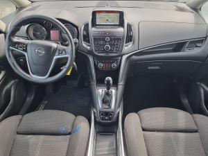 Brown Opel Zafira Tourer 2015 in Siauliai, with an engine capacity of 1.96 L and mileage of 197 thousand km for 4600 €, photo 29 on AUTOMOTO.COM.LV