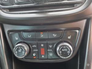 Brown Opel Zafira Tourer 2015 in Siauliai, with an engine capacity of 1.96 L and mileage of 197 thousand km for 4600 €, photo 33 on AUTOMOTO.COM.LV