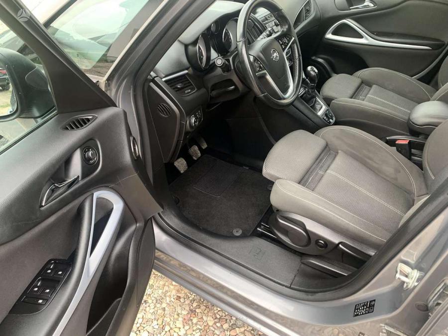 Коричневый Опель Zafira Tourer 2016 в Вильнюс, объемом двигателя 1.60 л и пробегом 191 тыс. км за 5450 €, фото 10 на AUTOMOTO.COM.LV