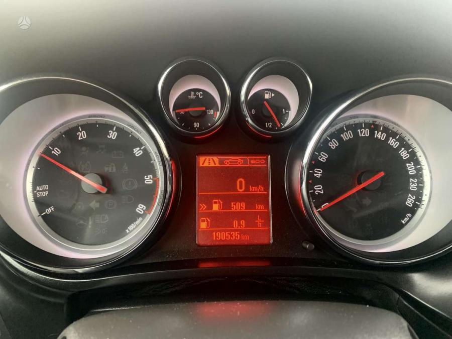 Коричневый Опель Zafira Tourer 2016 в Вильнюс, объемом двигателя 1.60 л и пробегом 191 тыс. км за 5450 €, фото 21 на AUTOMOTO.COM.LV