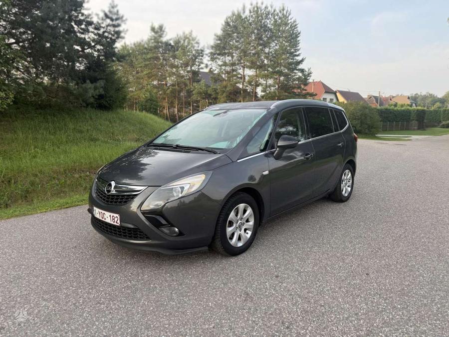 Коричневый Опель Zafira Tourer 2016 в Утена, объемом двигателя 1.60 л и пробегом 225 тыс. км за 5200 €, фото 1 на AUTOMOTO.COM.LV