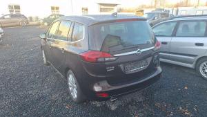 Brown Opel Zafira Tourer 2017 in Telschi, with an engine capacity of 1.60 L and mileage of 87 thousand km for 7650 €, photo 13 on AUTOMOTO.COM.LV