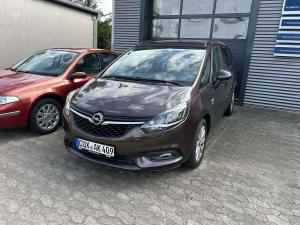 Brūns Opel Zafira Tourer 2017 Kauņa, ar dzinēja tilpumu 1.60 L un nobraukumu 145 tūkst. km par 5990 €, foto  vietnē AUTOMOTO.COM.LV