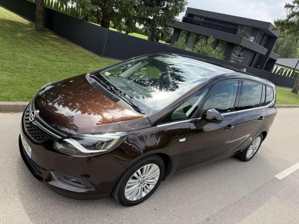 Brūns Opel Zafira Tourer 2017 Tauragė, ar dzinēja tilpumu 1.60 L un nobraukumu 273 tūkst. km par 7500 €, foto 2 vietnē AUTOMOTO.COM.LV