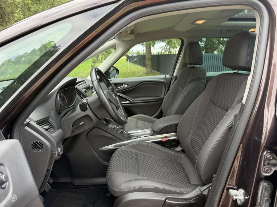 Коричневый Опель Zafira Tourer 2017 в Таураге, объемом двигателя 1.60 л и пробегом 273 тыс. км за 7500 €, фото 17 на AUTOMOTO.COM.LV