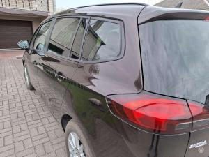 Brown Opel Zafira Tourer 2012 in Kalvarija, with an engine capacity of 1.96 L and mileage of 165 thousand km for 5600 €, photo 7 on AUTOMOTO.COM.LV