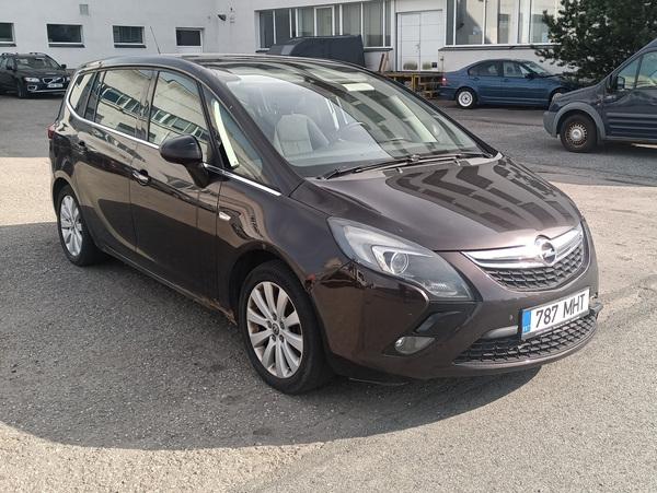 Brown Opel Zafira Tourer 2012 in Tallinn, with an engine capacity of 0.00 L and mileage of 330 thousand km for 1500 €, photo 3 on AUTOMOTO.COM.LV