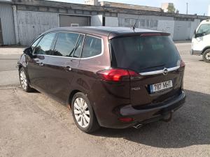 Brown Opel Zafira Tourer 2012 in Tallinn, with an engine capacity of 0.00 L and mileage of 330 thousand km for 1500 €, photo 6 on AUTOMOTO.COM.LV