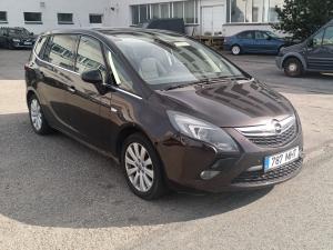 Brown Opel Zafira Tourer 2012 in Tallinn, with an engine capacity of 0.00 L and mileage of 330 thousand km for 1500 €, photo 7 on AUTOMOTO.COM.LV