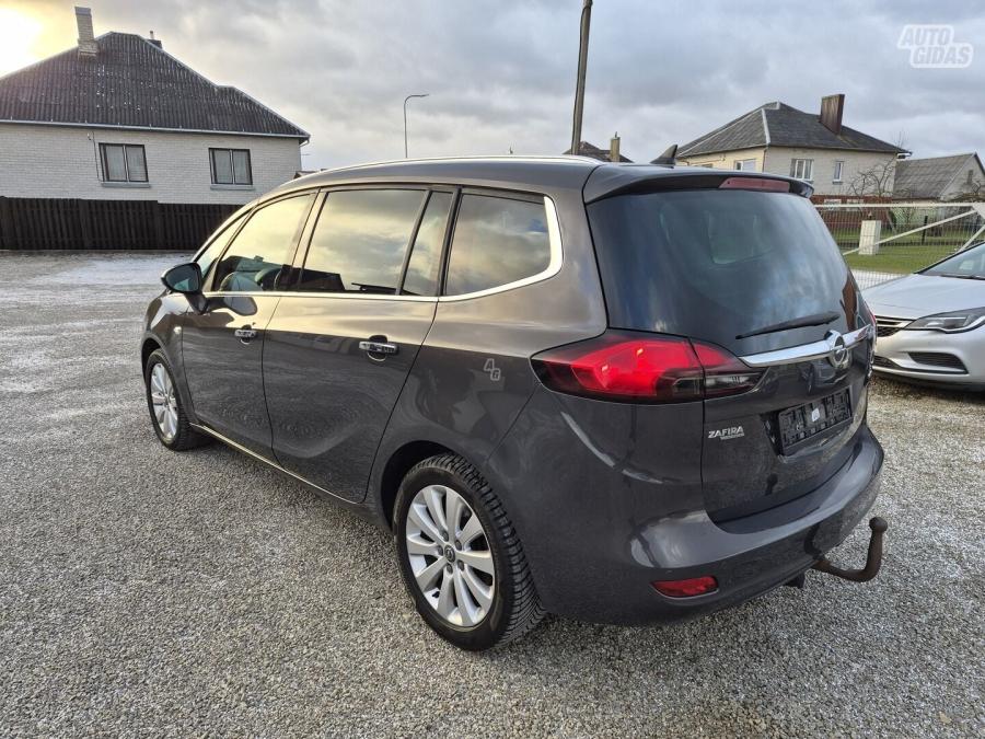 Brūns Opel Zafira Tourer 2013 Viļņa, ar dzinēja tilpumu 2.00 L un nobraukumu 287 tūkst. km par 5250 €, foto 5 vietnē AUTOMOTO.COM.LV