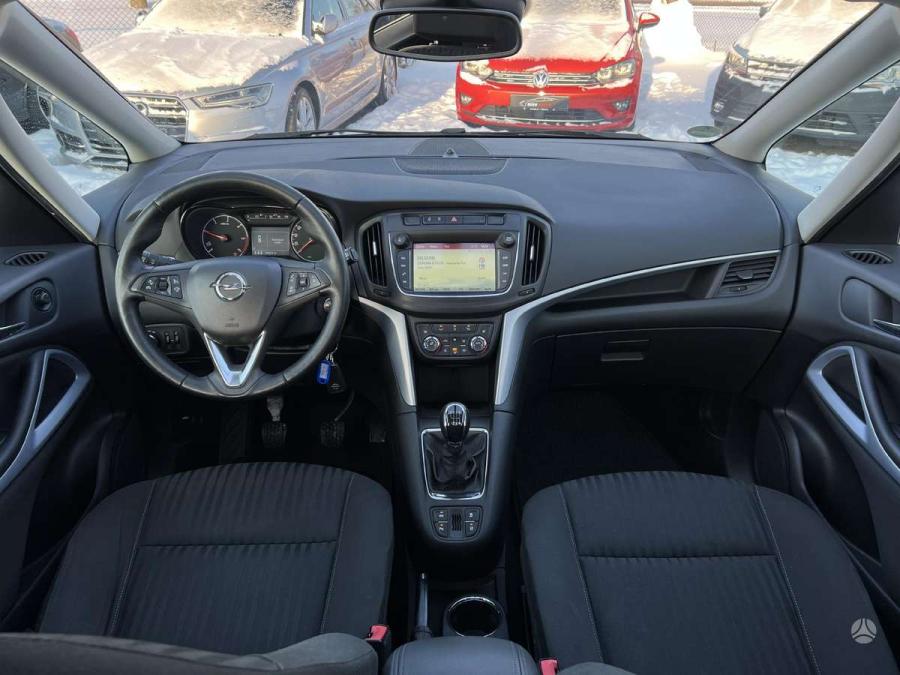 Zaļš Opel Zafira Tourer 2017 Kėdainiai, ar dzinēja tilpumu 1.96 L un nobraukumu 228 tūkst. km par 8150 €, foto 24 vietnē AUTOMOTO.COM.LV