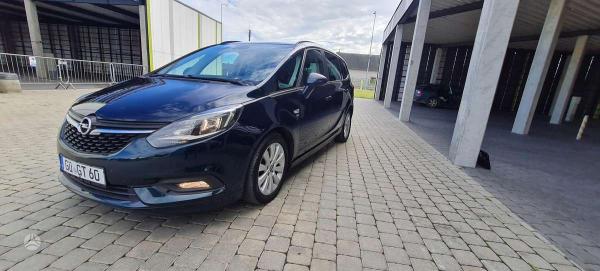 Green Opel Zafira Tourer 2017 in Taurage, with an engine capacity of 1.96 L and mileage of 182 thousand km for 6950 €, photo 1 on AUTOMOTO.COM.LV