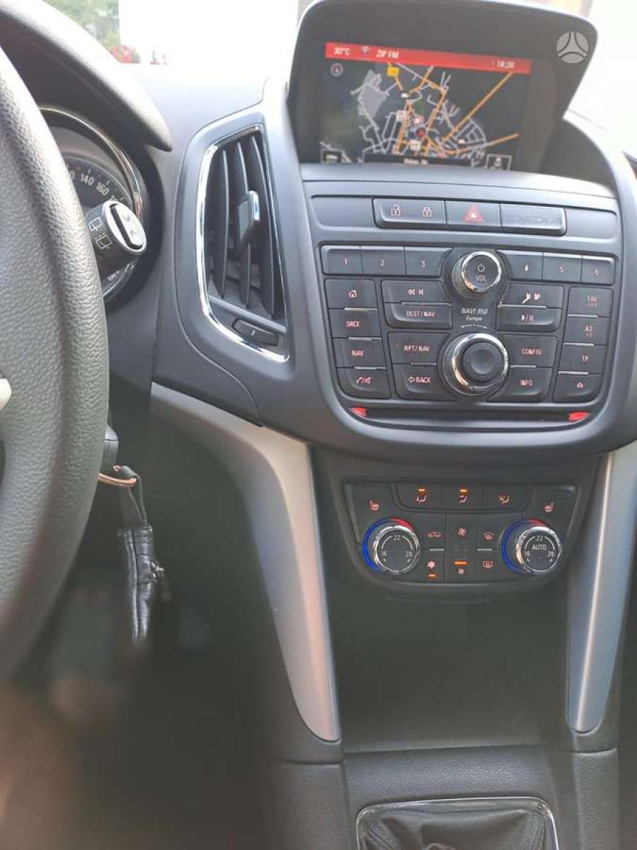 Серый Опель Zafira Tourer 2014 в Мариямполе, объемом двигателя 1.60 л и пробегом 221 тыс. км за 3850 €, фото 13 на AUTOMOTO.COM.LV