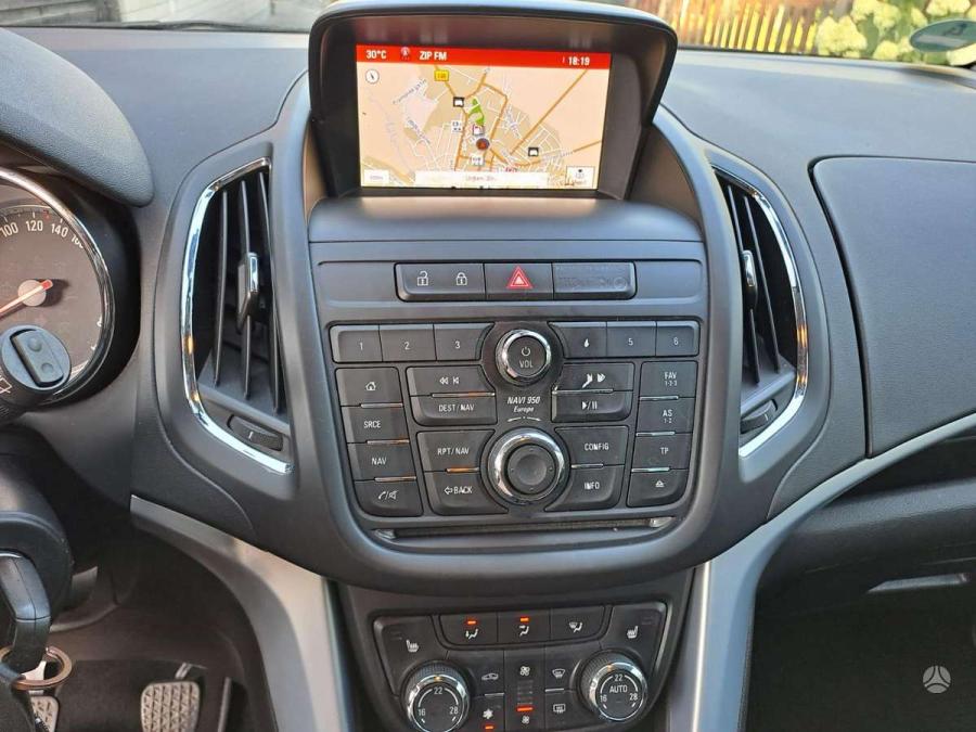 Серый Опель Zafira Tourer 2014 в Мариямполе, объемом двигателя 1.60 л и пробегом 221 тыс. км за 3850 €, фото 15 на AUTOMOTO.COM.LV