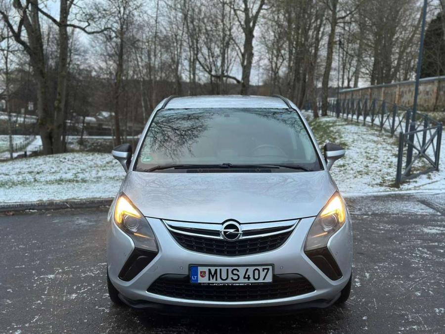 Pelēks Opel Zafira Tourer 2012 Nemenčinė, ar dzinēja tilpumu 2.00 L un nobraukumu 330 tūkst. km par 4800 €, foto 3 vietnē AUTOMOTO.COM.LV