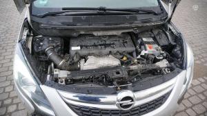Grey Opel Zafira Tourer 2012 in Klaipeda, with an engine capacity of 1.96 L and mileage of 279 thousand km for 4300 €, photo 22 on AUTOMOTO.COM.LV
