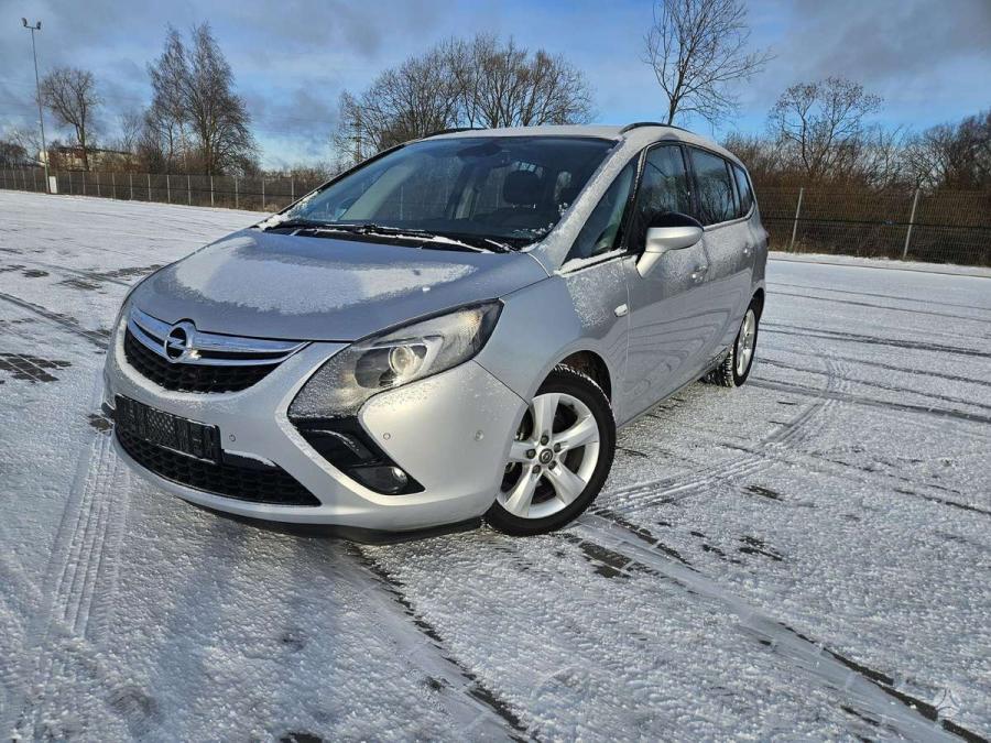 Pelēks Opel Zafira Tourer 2012 Marijampole, ar dzinēja tilpumu 1.36 L un nobraukumu 206 tūkst. km par 4850 €, foto 1 vietnē AUTOMOTO.COM.LV