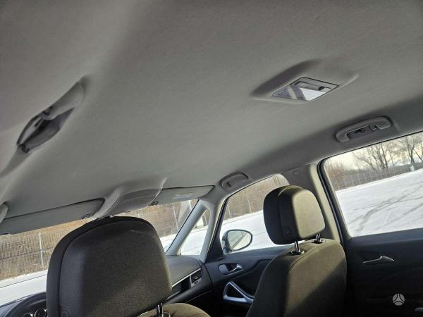 Grey Opel Zafira Tourer 2012 in Marijampole, with an engine capacity of 1.36 L and mileage of 206 thousand km for 4850 €, photo 11 on AUTOMOTO.COM.LV
