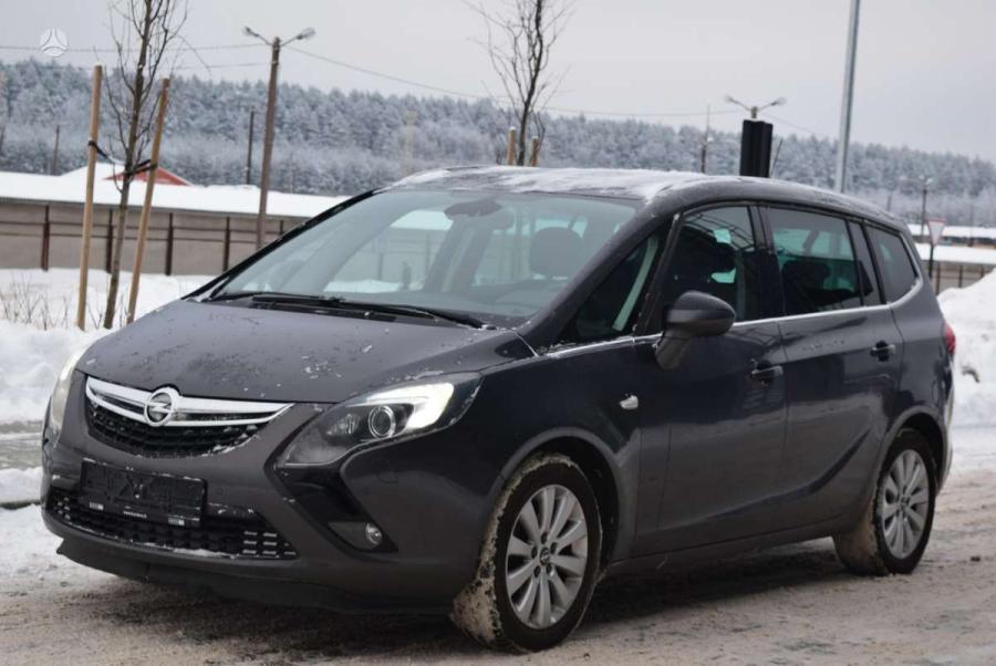 Pelēks Opel Zafira Tourer 2012 Viļņa, ar dzinēja tilpumu 1.96 L un nobraukumu 237 tūkst. km par 5900 €, foto 1 vietnē AUTOMOTO.COM.LV