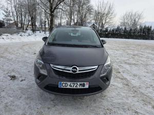 Grey Opel Zafira Tourer 2012 in Taurage, with an engine capacity of 1.96 L and mileage of 187 thousand km for 4900 €, photo 2 on AUTOMOTO.COM.LV