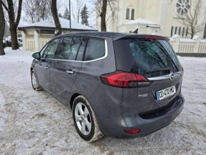 Grey Opel Zafira Tourer 2012 in Taurage, with an engine capacity of 1.96 L and mileage of 187 thousand km for 4900 €, photo 7 on AUTOMOTO.COM.LV