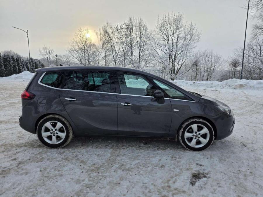 Серый Опель Zafira Tourer 2012 в Таураге, объемом двигателя 1.96 л и пробегом 188 тыс. км за 4650 €, фото 4 на AUTOMOTO.COM.LV