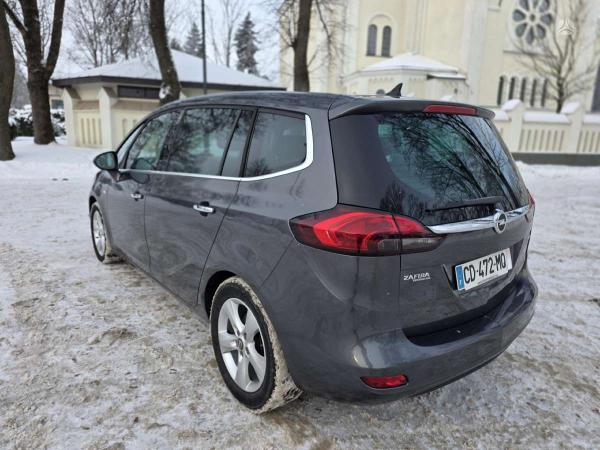 Pelēks Opel Zafira Tourer 2012 Tauragė, ar dzinēja tilpumu 1.96 L un nobraukumu 188 tūkst. km par 4650 €, foto 7 vietnē AUTOMOTO.COM.LV