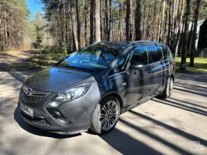 Серый Опель Zafira Tourer 2012 в Вильнюс, объемом двигателя 2.00 л и пробегом 280 тыс. км за 3750 €, фото 3 на AUTOMOTO.COM.LV
