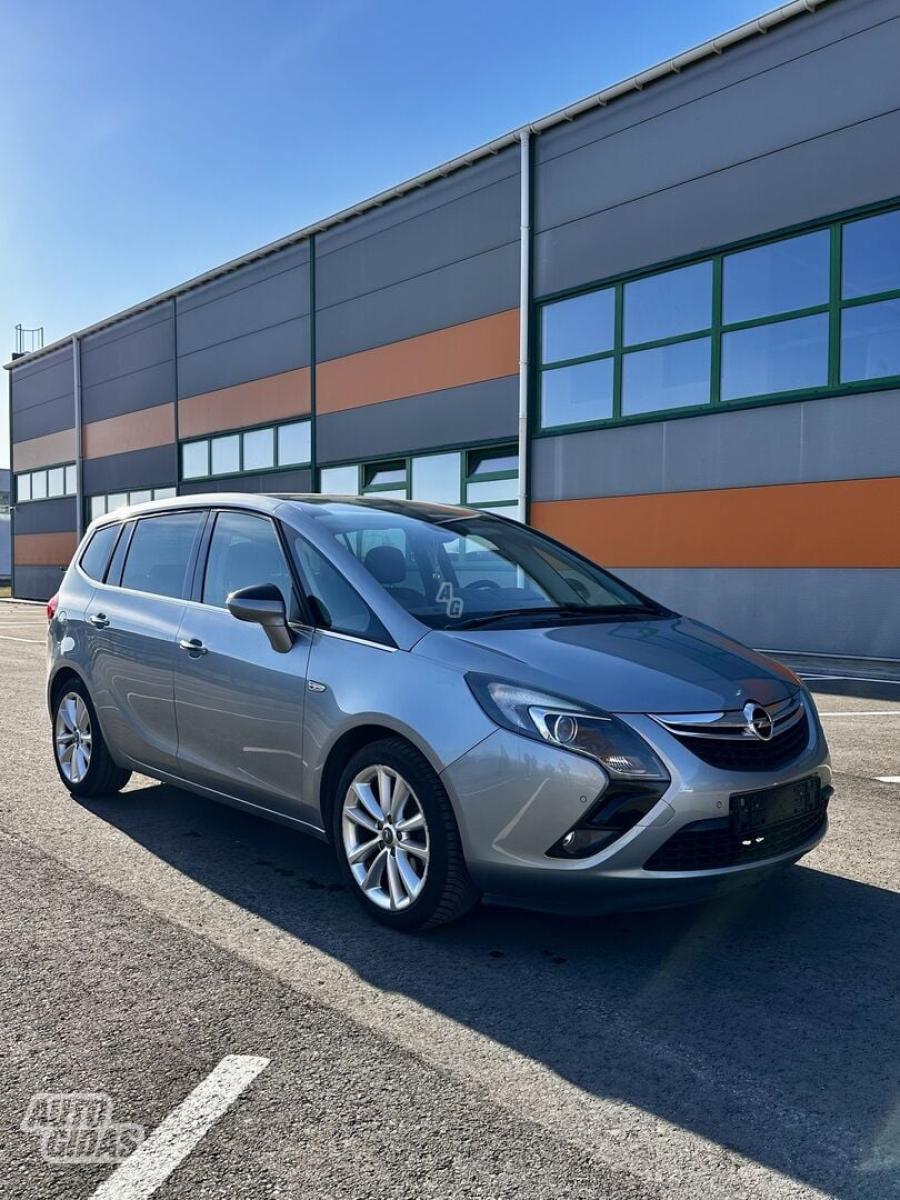 Pelēks Opel Zafira Tourer 2012 Pasvalys, ar dzinēja tilpumu 2.00 L un nobraukumu 231 tūkst. km par 4500 €, foto 3 vietnē AUTOMOTO.COM.LV