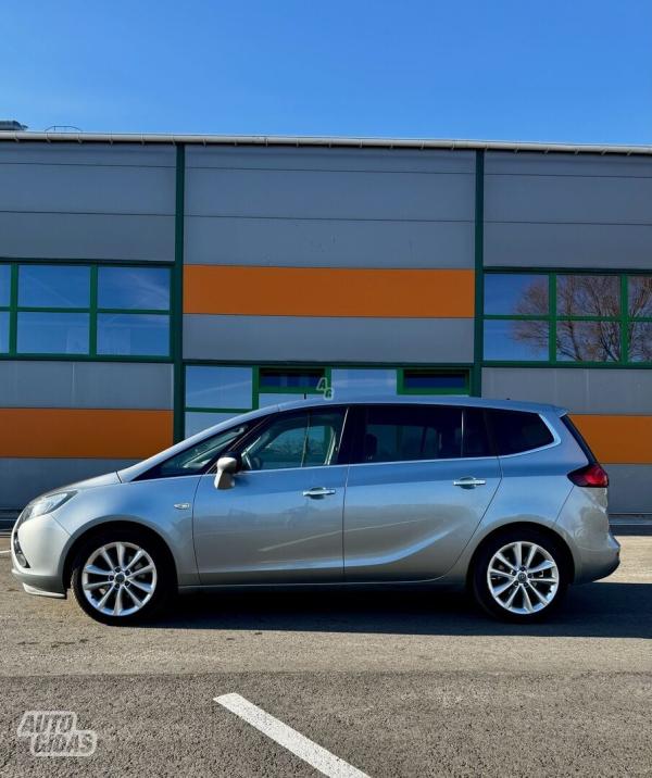 Pelēks Opel Zafira Tourer 2012 Pasvalys, ar dzinēja tilpumu 2.00 L un nobraukumu 231 tūkst. km par 4500 €, foto 3 vietnē AUTOMOTO.COM.LV