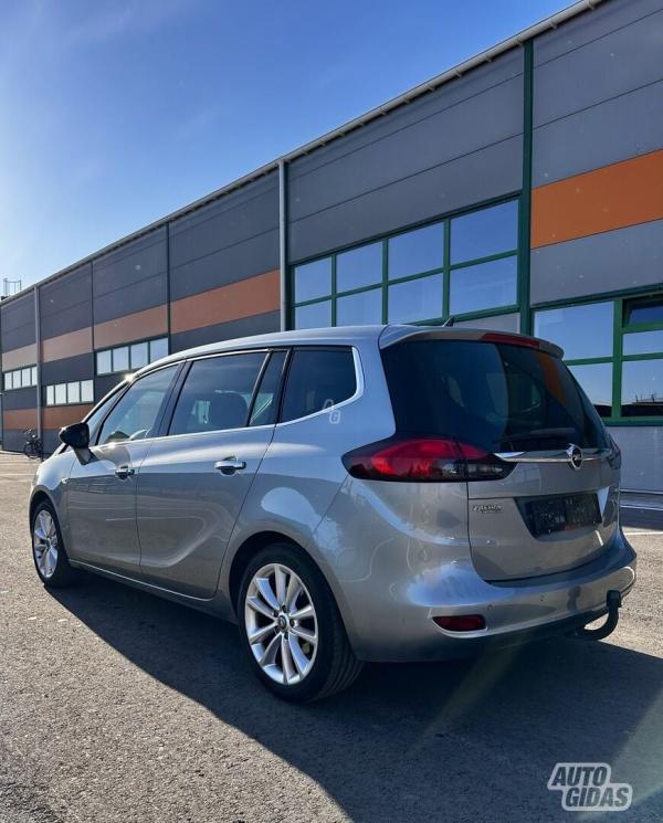 Pelēks Opel Zafira Tourer 2012 Pasvalys, ar dzinēja tilpumu 2.00 L un nobraukumu 231 tūkst. km par 4500 €, foto 4 vietnē AUTOMOTO.COM.LV