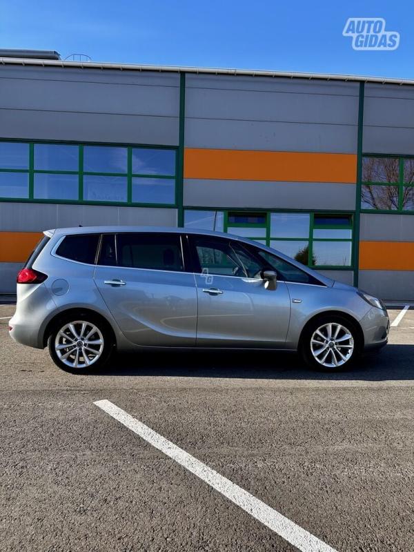 Pelēks Opel Zafira Tourer 2012 Pasvalys, ar dzinēja tilpumu 2.00 L un nobraukumu 231 tūkst. km par 4500 €, foto 6 vietnē AUTOMOTO.COM.LV