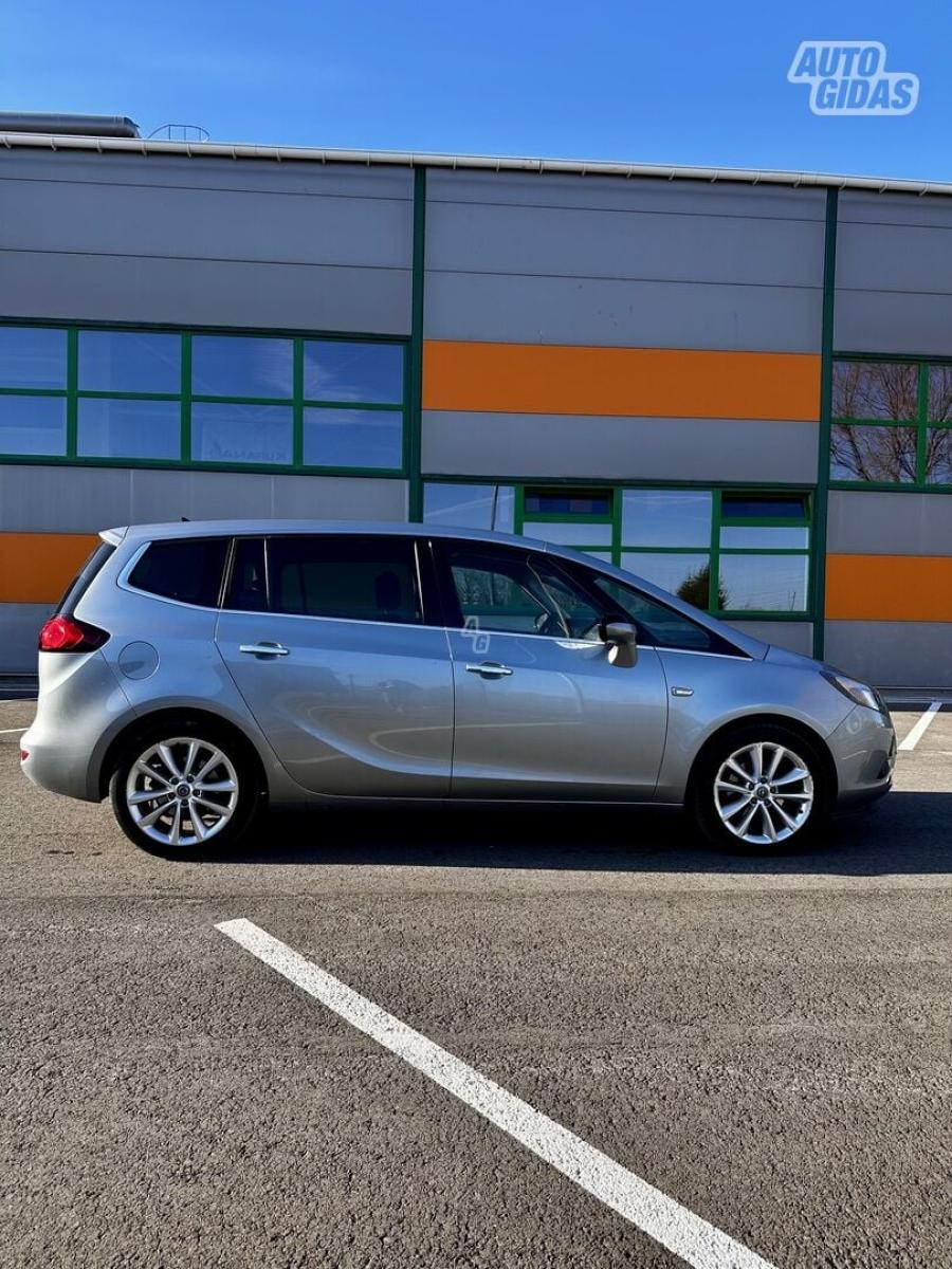 Pelēks Opel Zafira Tourer 2012 Pasvalys, ar dzinēja tilpumu 2.00 L un nobraukumu 231 tūkst. km par 4500 €, foto 7 vietnē AUTOMOTO.COM.LV