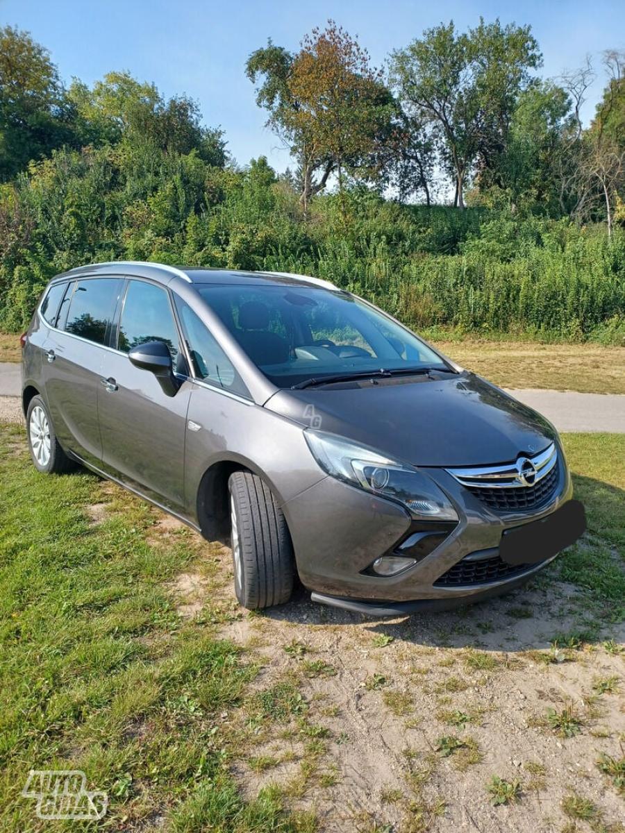Pelēks Opel Zafira Tourer 2012 Jurbarkas, ar dzinēja tilpumu 2.00 L un nobraukumu 265 tūkst. km par 3999 €, foto 1 vietnē AUTOMOTO.COM.LV