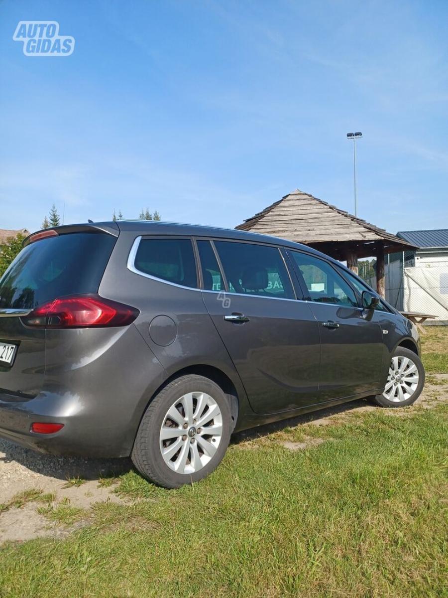 Pelēks Opel Zafira Tourer 2012 Jurbarkas, ar dzinēja tilpumu 2.00 L un nobraukumu 265 tūkst. km par 3999 €, foto 4 vietnē AUTOMOTO.COM.LV